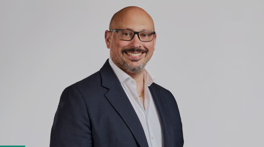 Meta CMO Alex Schultz Visits India Amid Surge in AI Adoption and ...